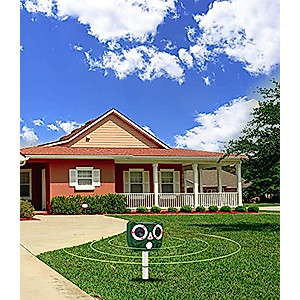 Solar Animal Repeller Ultrasonic Deer Repellent Devices Outdoor for Bird Skunk Rabbit Raccoon Cat Dog Fox, Waterproof Animal Deterrent with PIR Sensor Alarms Strobe Lights for Yard Farm Garden