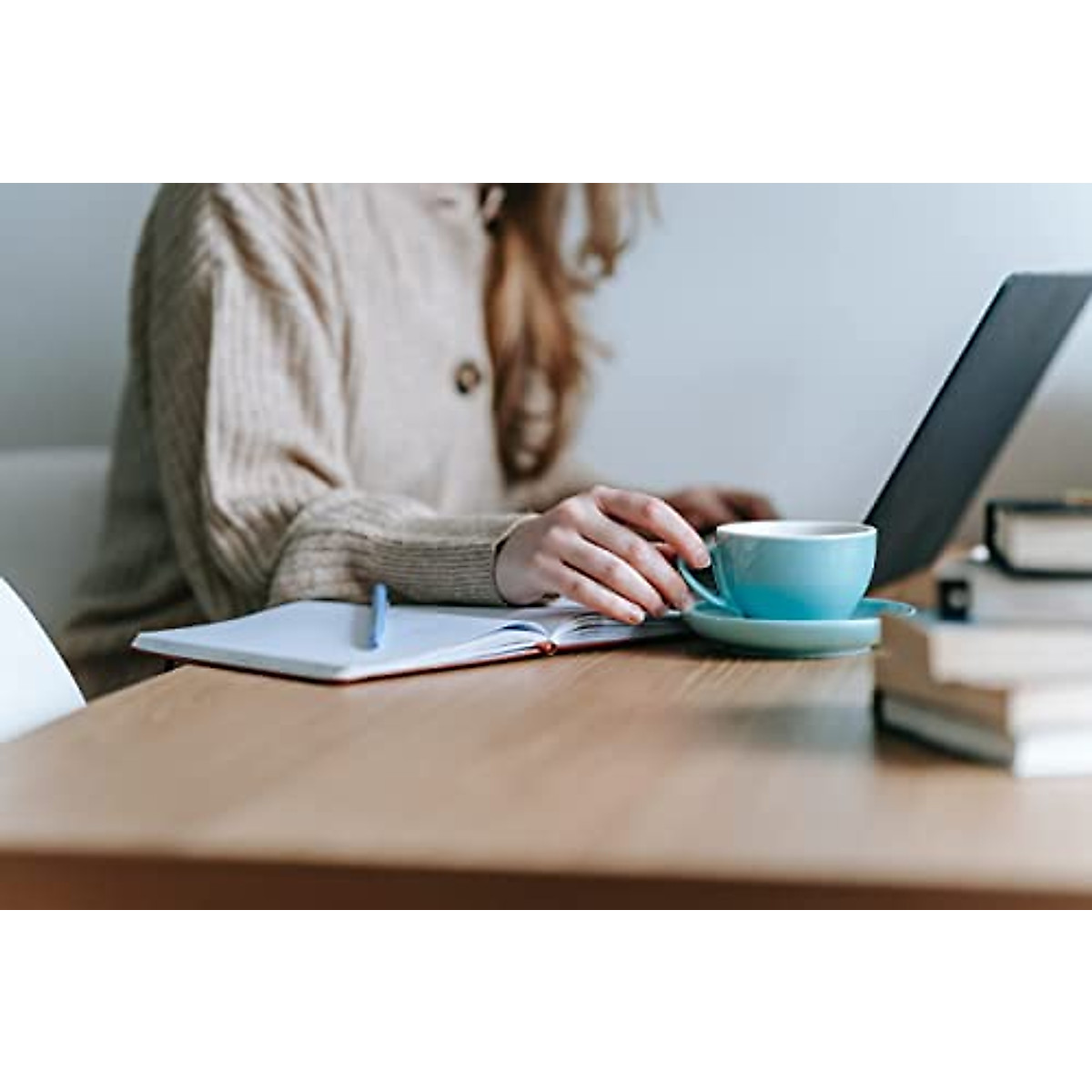 A AIRLLEN Computer Desk, 35X70 Inches Modern Simple Sturdy Office Writing Desk Study Office Table for Home Office mesa moderna escritorio de computadora