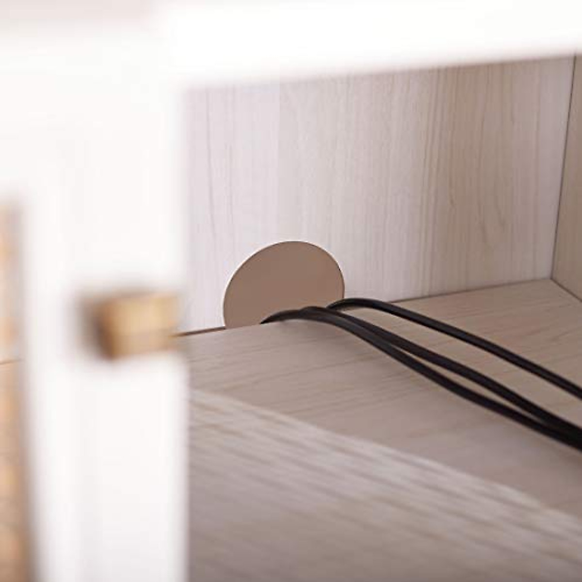 Safavieh Home Collection Piran White and Gold 4-Door 2-Shelf Media (65-inch Flat Screen) TV Stand