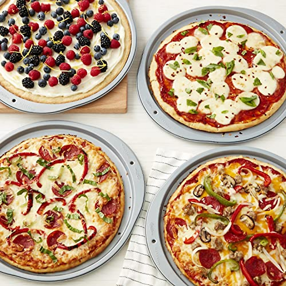 Wilton Recipe Right 12-Inch Pizza Pans, 2-Piece Set, Steel