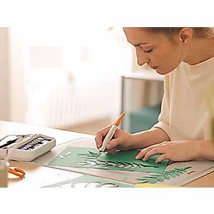 Fiskars Premium Precision Art Knife - N°11 Blade, Precision Handicraft Knife/Blade, Total Length: 15.5 cm, Incl. 1 Blade No. 11, Quality Steel/Plastic, White/Orange, 1024386