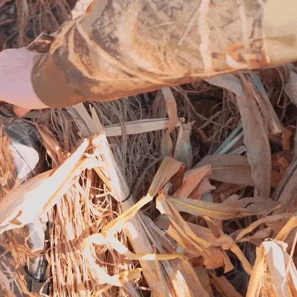 Drake Waterfowl Ghillie Shallow Water Chair Blind Mossy Oak Shadow Grass Habitat