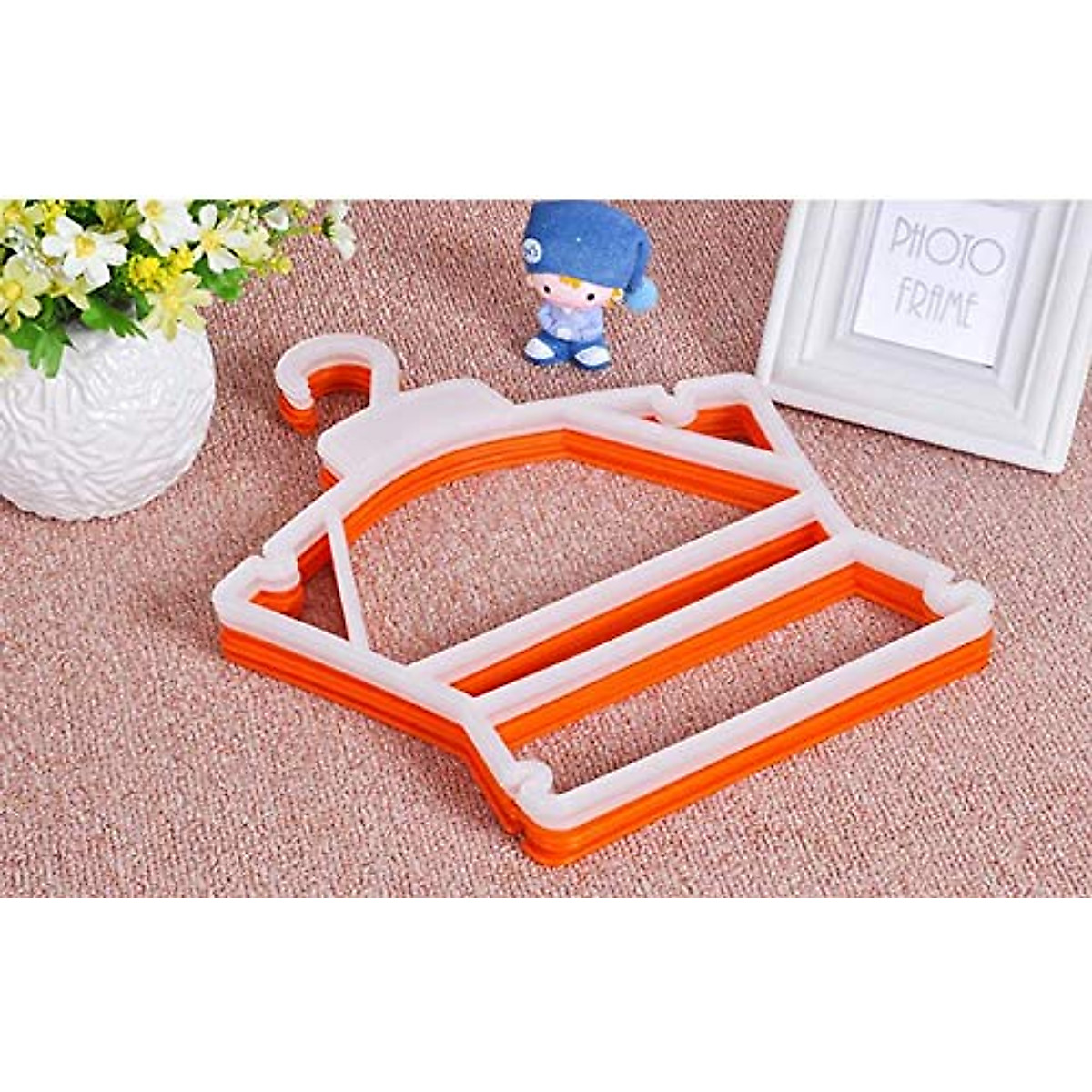 WellieSTR Economical Children's Plastic Frame Hanger Infant Frame Hangers - Pack of 20 - Size: S