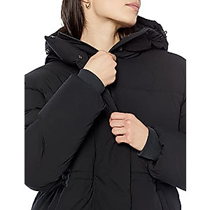 Amazon Essentials Women's Short Waisted Puffer Jacket (Available in Plus Size), Black, X-Small