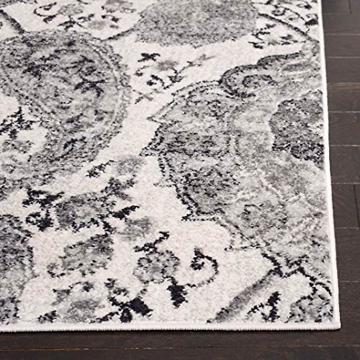 SAFAVIEH Madison Collection 9' x 12' Cream Silver MAD600D Boho Chic Glam Paisley Non-Shedding Living Room Bedroom Dining Home Office Area Rug
