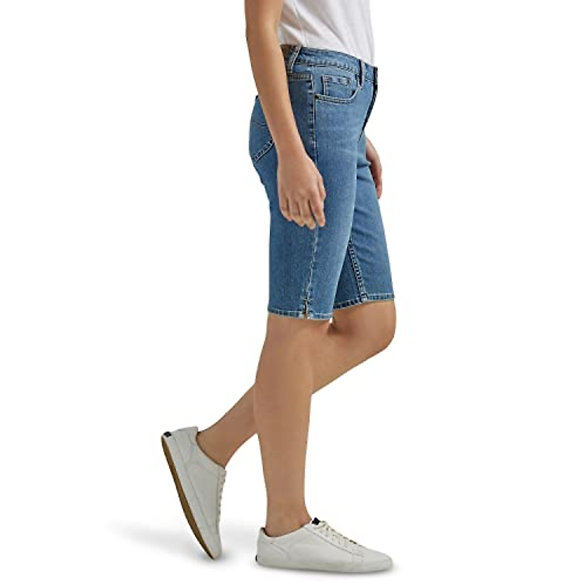 Lee Women's Legendary Mid-Rise Regular Fit Denim Bermuda Short, Aphros, 16 Reg
