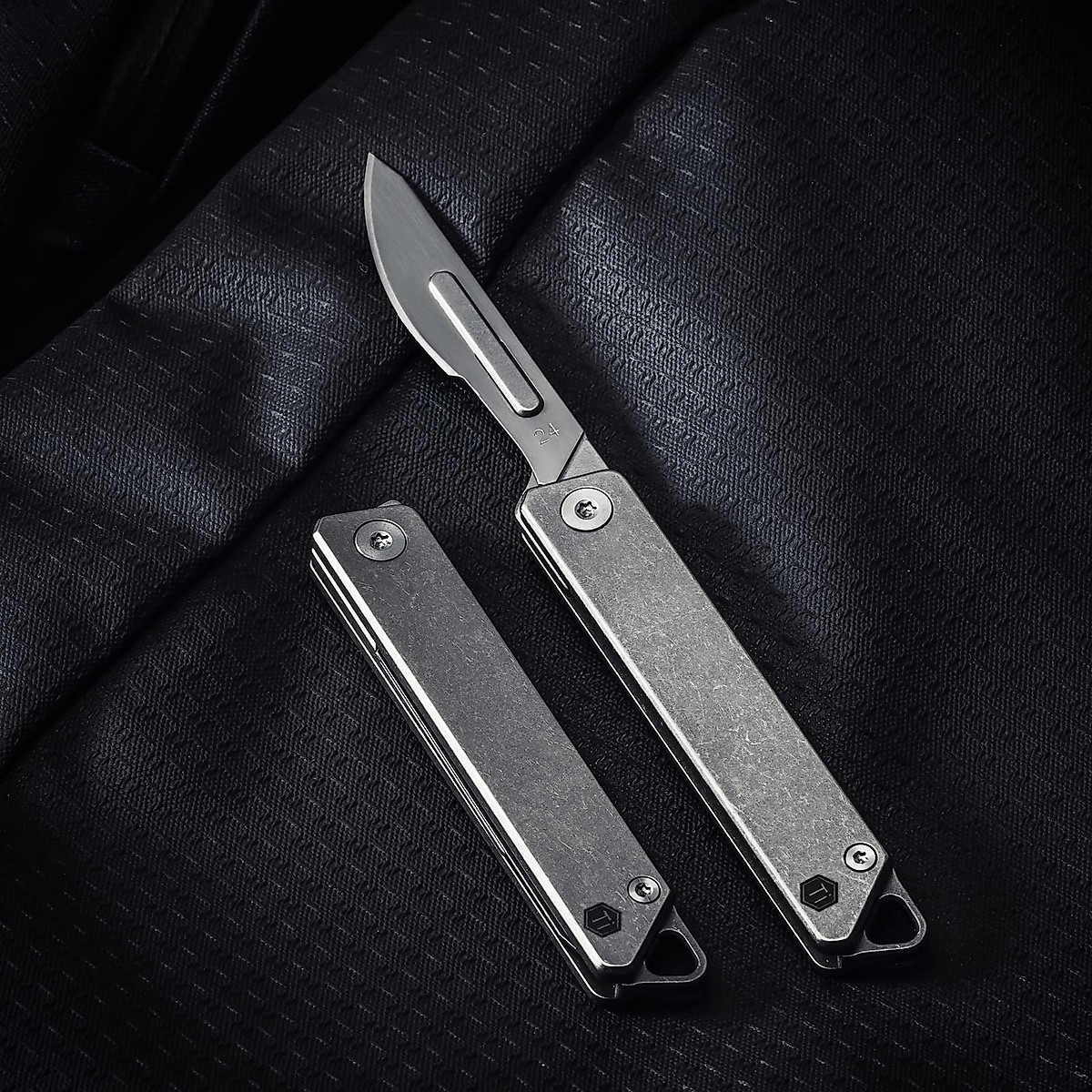 KeyUnity KK02 Titanium Flipper Pocket Knife, Quick Open Keychain Folding Knife with #24 Replaceable Blades for Everyday Carry (Sandblasted)