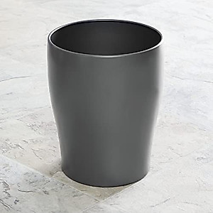 mDesign Metal Rubbish Bin – Round Waste Bin for The Kitchen, Bathroom and Office – Waste Paper Bin for The Entire Household – Grey