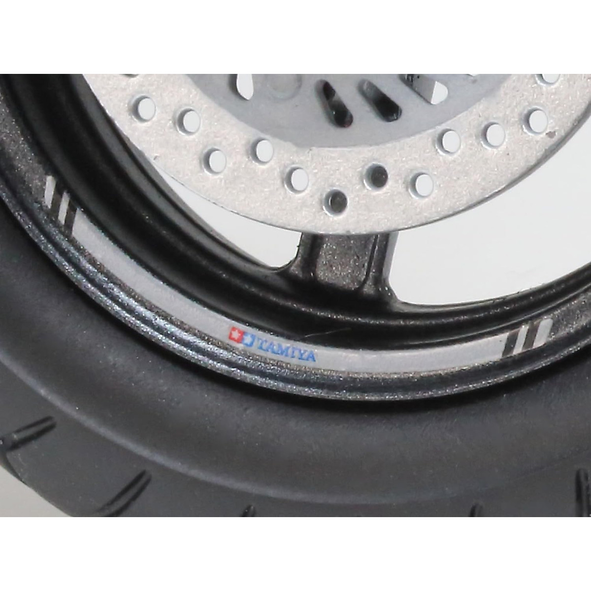 Tamiya 14142 1:12 Honda DAX 125 Edition - Faithful Replica, Plastic Kit, Crafts, Model Kit, Assembly, Motorcycle Kit