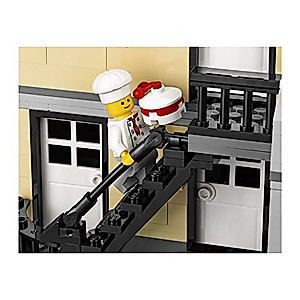 LEGO Creator Expert Assembly Square 10255 Building Kit (4002 Pieces)