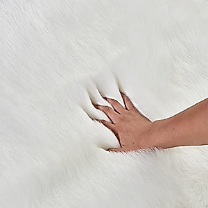 CKLZSAY White Faux Fur Sheepskin Rug Super Soft Fluffy Plush Rug Bedroom Floor Room Sofa Cushion Living Room Runners Bedside Rugs (2×6 ft Sheepskin White)