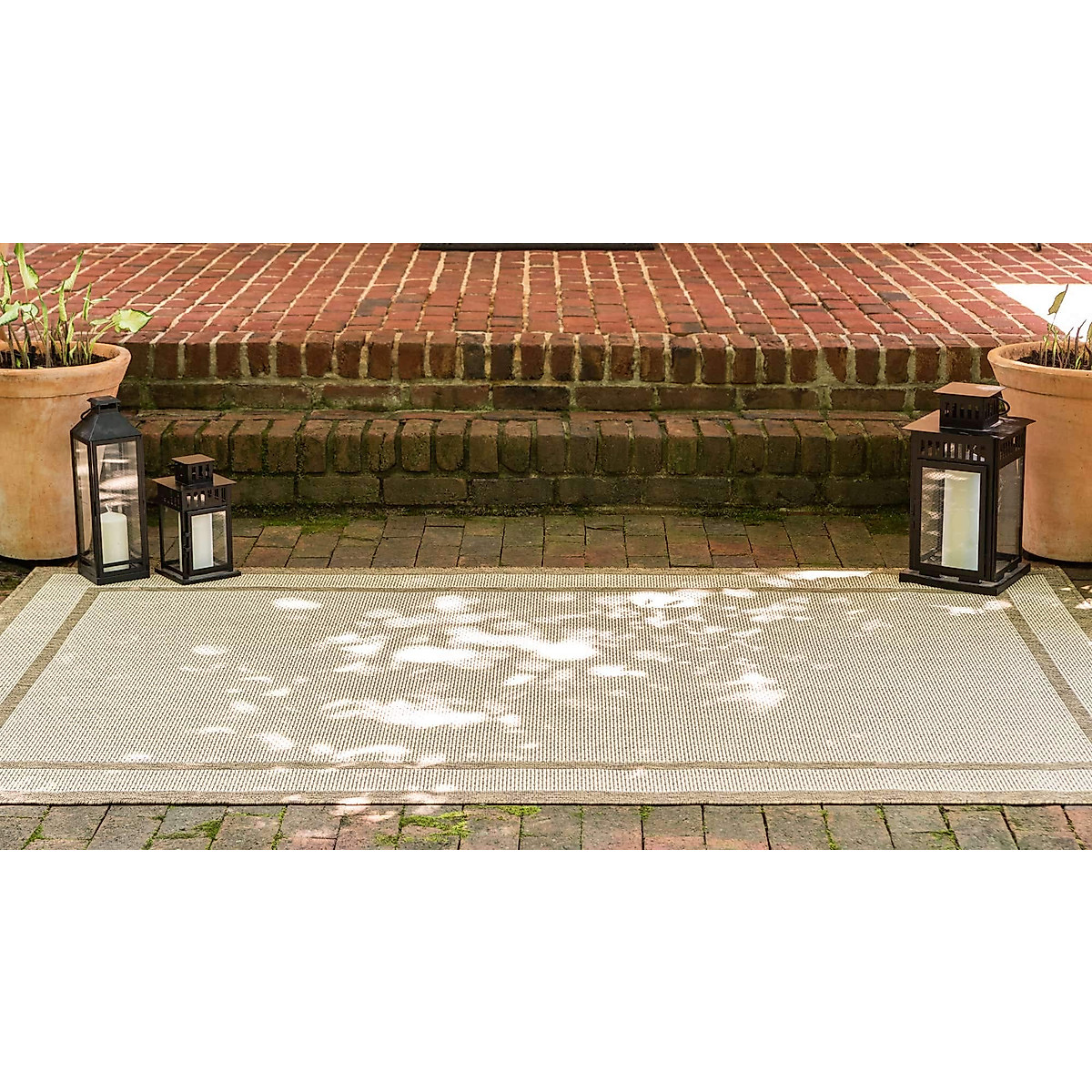 Unique Loom Outdoor Border Collection Area Rug - Border (7' 10" x 11' 4" Rectangle, Beige/ Brown)