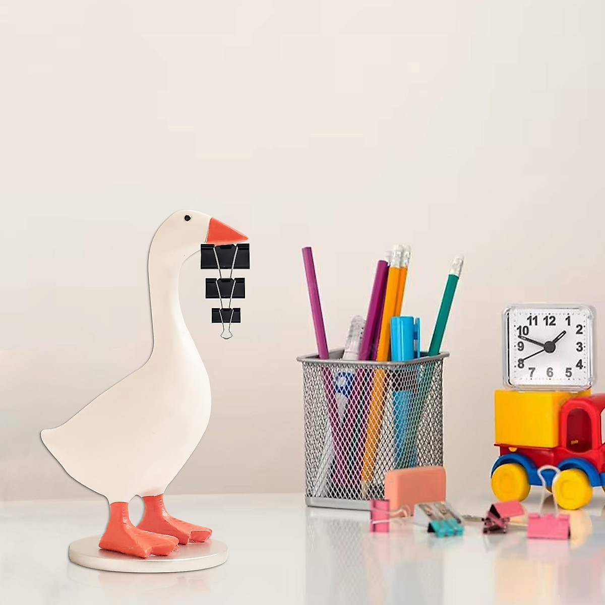 Anywin Magnetic Goose Key Holder Cute Home Decor Kawaii Room Office Table Desk Decor Aesthetic Funny Sculpture Bedroom Decor Housewarming Gifts for Women Men1 Pack Large