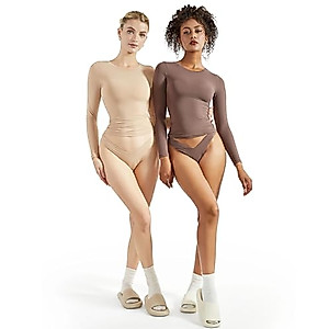 SUUKSESS Women Double Lined Fitted Basic Tee Shirts Crew Neck Long Sleeve Going Out Crop Tops (Champagne, XS)