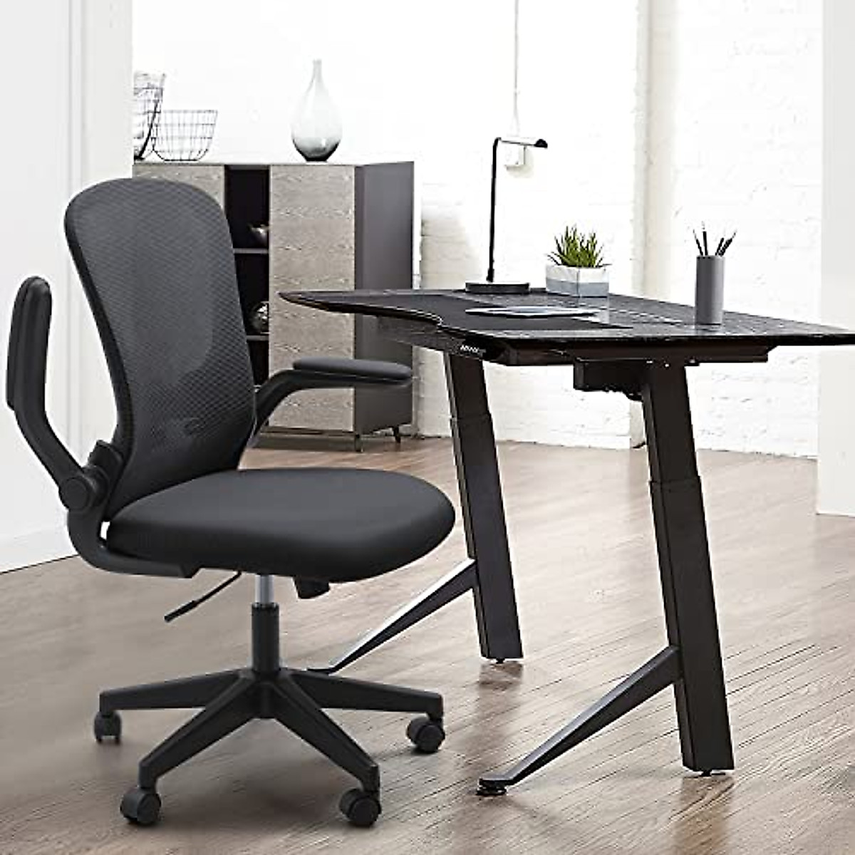 VICTONE Office Chair Ergonomic Desk Chair Computer Task Mesh Chair High Back Swivel Rolling Chair with Lumbar Support and Flip-up Armrest, Black