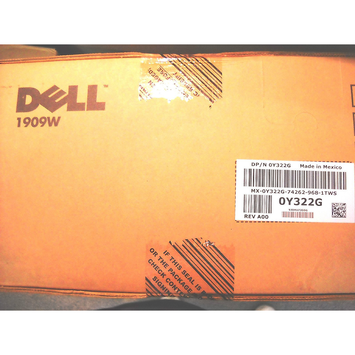 Dell UltraSharp 1909W - LCD display - TFT - 19in - XGA Wide,widescreen - 1440 x 900 / 75 Hz - 300 cd/m2 - 1000:1 - 5 ms - 0.2835 mm DVI-D, VGA - black