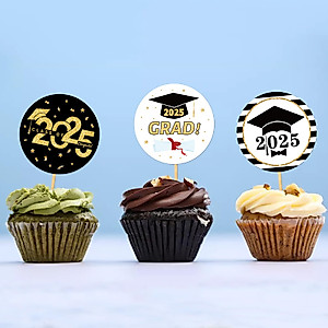 Graduation Stickers Class of 2025 500Pcs Perforated Roll Sticker Congrats Graduation Labels Grad Party Supply 1.5 Inch