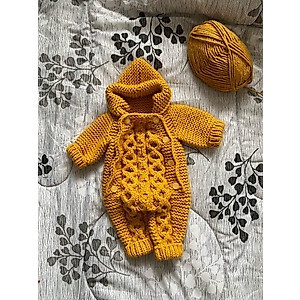 Estako Megastar, 75% Acrylic 25% Wool yarn, Soft, Chunky Bulky weight #5 for Crochet and Knitting 3.52 Oz (100g) / 120 Yrds (110m) (60187-White)