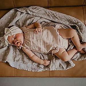 Parker Baby Co. Swaddle Blankets - Pack of 3 of 100% Cotton Muslin Swaddle Blankets for Baby Boys and Girls - Unisex/Gender Neutral - Classics Set