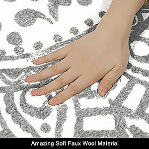 HEBE Boho Round Rugs 5.2Ft Washable Non Slip Round Area Rug Throw Soft Cute Round Nursery Rug Soft Fluffy Bathroom Rug Circle Rug for Bedroom Dorm Kids Room Nursery