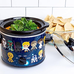 Uncanny Brands Star Wars 2-Quart Slow Cooker- Kitchen Appliance