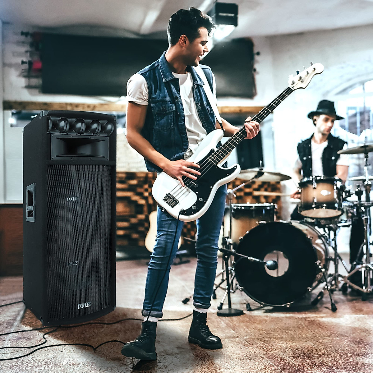 Pyle Portable Cabinet PA Speaker System - 1600 Watt Outdoor Stereo Sound Speakers w/ Dual 12" Woofers, 3.4" Piezo Tweeters, 5"x12" Super Horn Midrange, Crossover Network