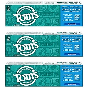 Tom's of Maine Simply White Toothpaste, Clean Mint, 4.7 oz. 3-Pack (Packaging May Vary)
