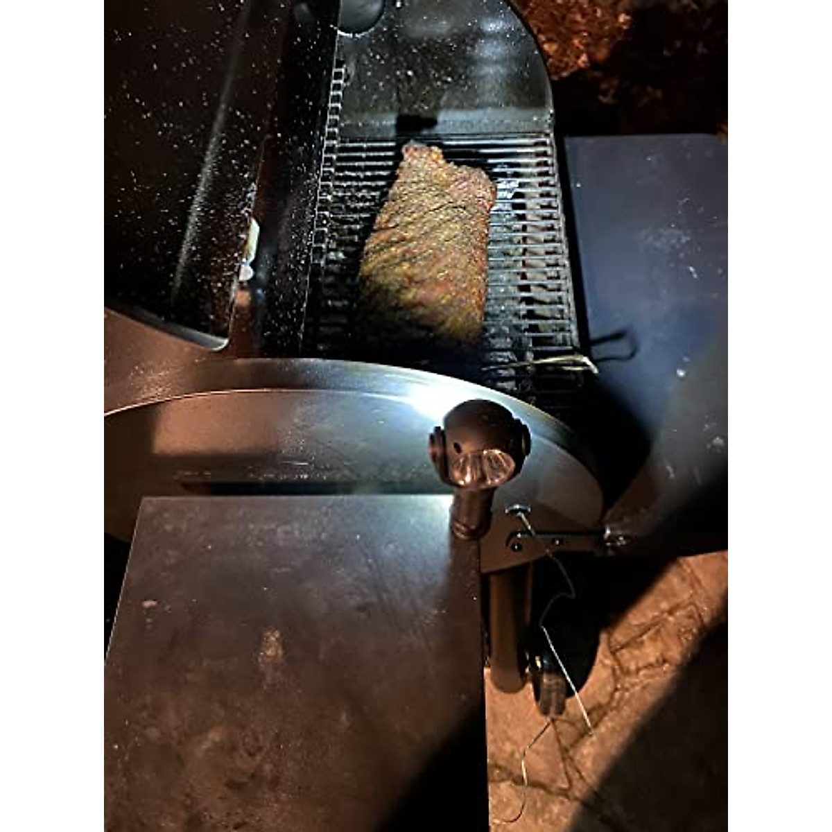 Pellet Grill Smoker LED Night Light - A 2-in-1 Light With a Magnetic Base That Attaches to The Front Shelf of Pellet Smokers or Blackstone Griddles to Illuminate Grilling Area at Night