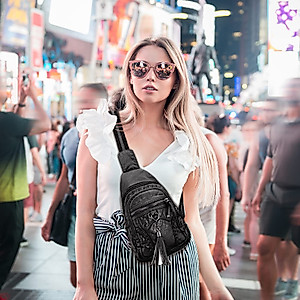 Peicees Sling Bag for Men & Women Sling Backpack With USB Charge Port Hiking Backpack Bag Waterproof Shoulder Crossbody Bags