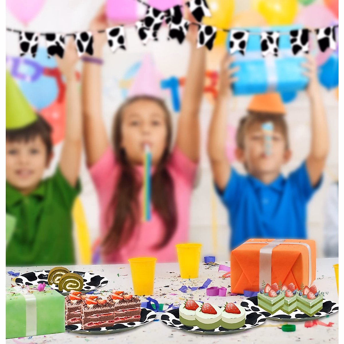 SietDESEO 50 PCS Cow Print Plates 7 Inch Cow Paper Plates for Birthday Party Baby Shower Decoration Disposable Party Plates