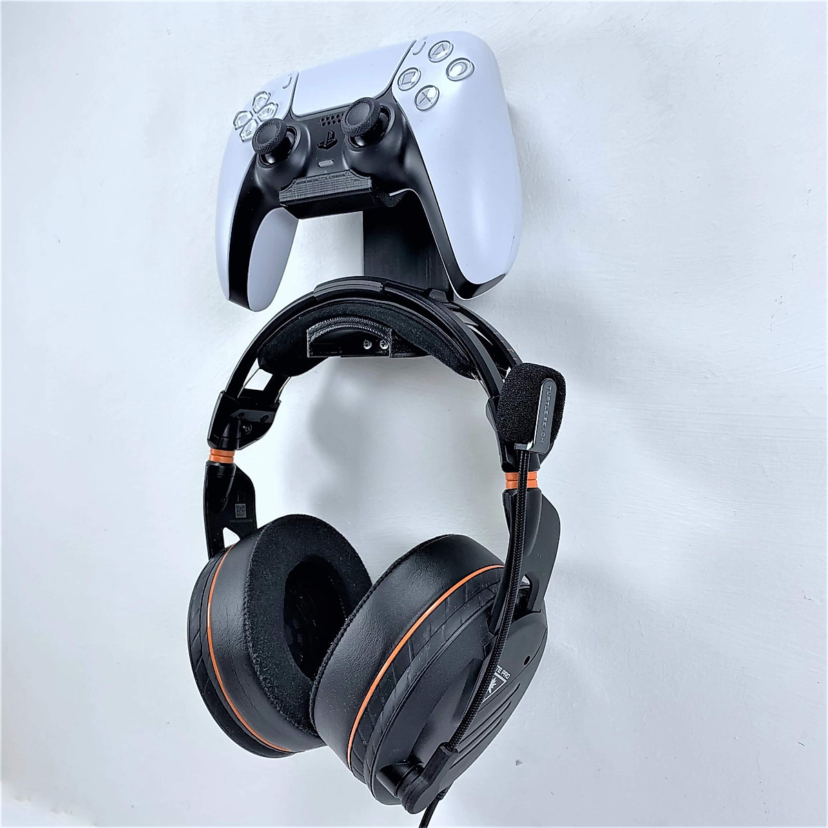 3D Cabin Product Compatible with - PS5 Controller & Headphone Wall Mount Wall Bracket Holder for Play Station 5 Digital Or Disc DualSense White