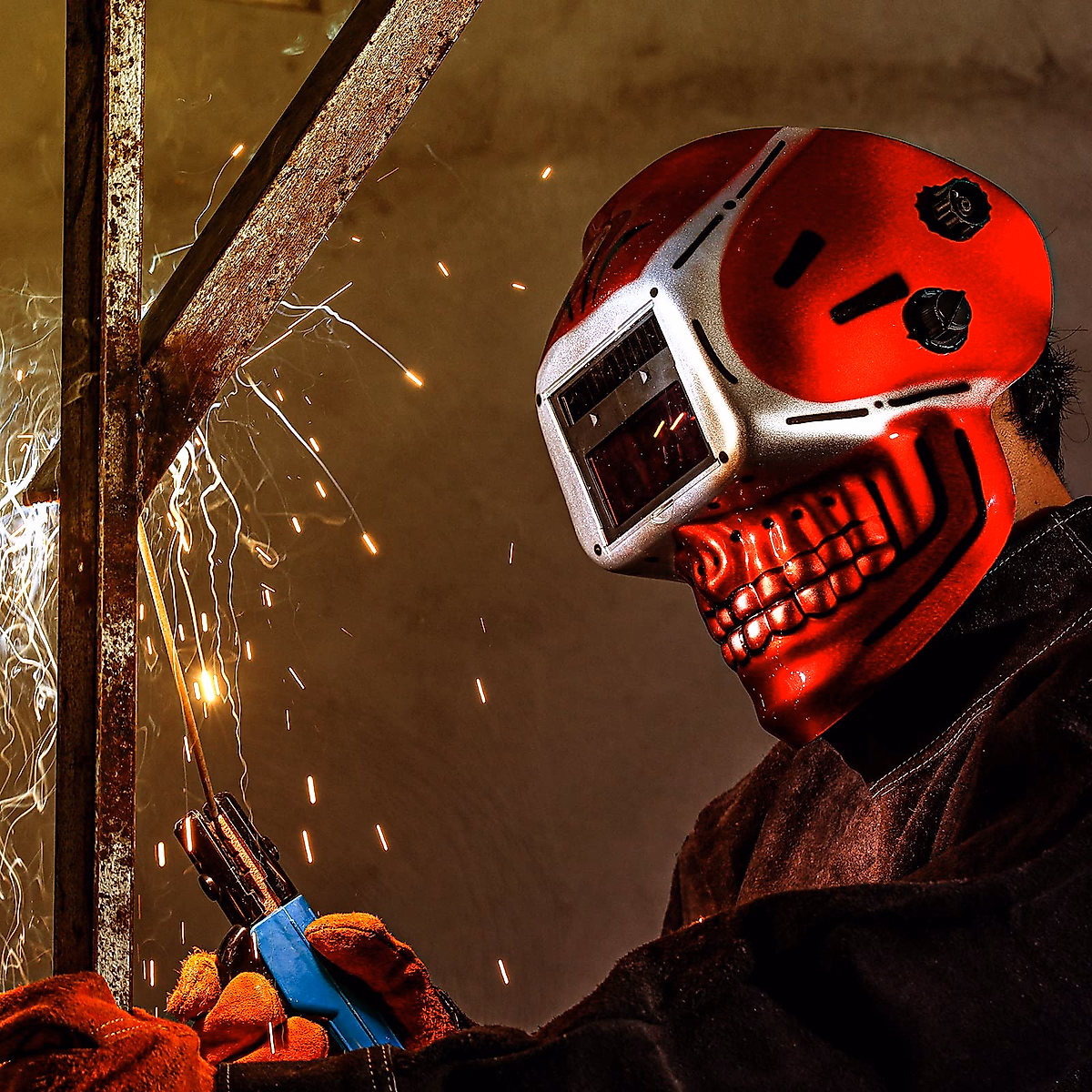 DEKORPO Welding Helmet Auto Darkening: True Color Solar Powered Auto Darkening Welding Helmets Welder Mask Hood (Skull Design)