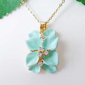 Navachi 18k Gold Plated Clear Crystal Light Green Enamel Leaves Flower Az6067p Pendant Necklace 16"+2"