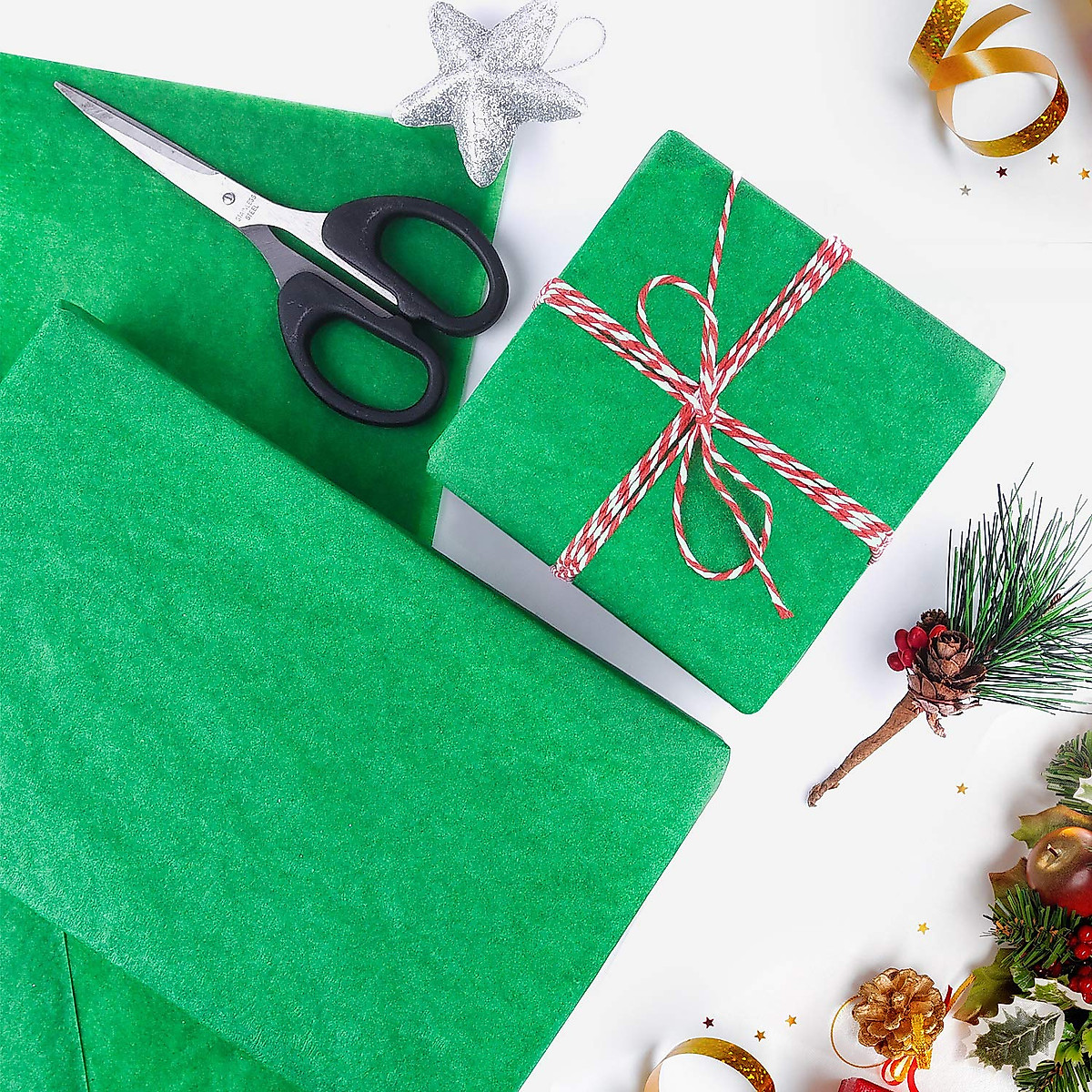 FEPITO 100 Sheets Green Christmas Tissue Paper Gift Wrapping for Xmas Wrapping Presents, Crafts(14 x 20 Inch)