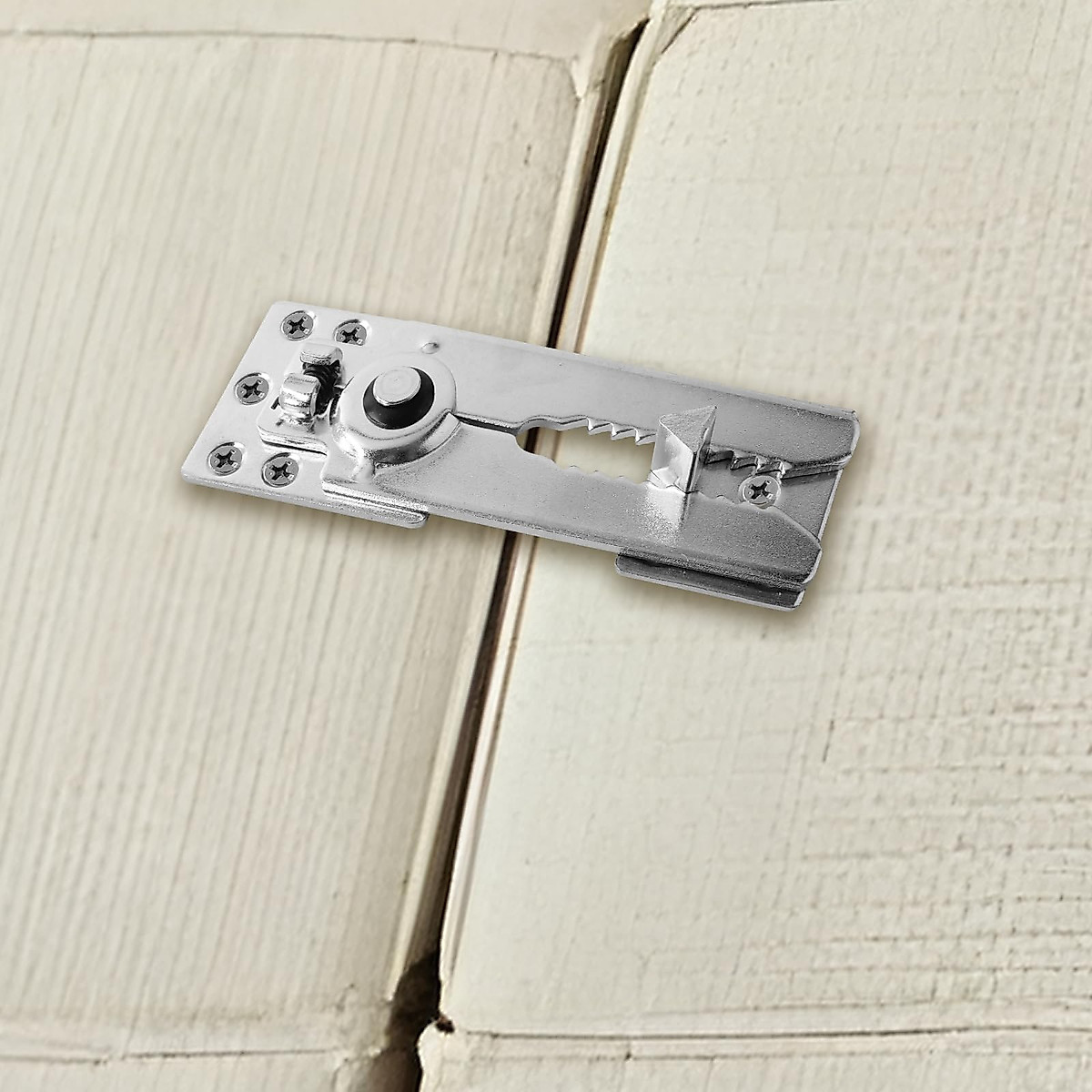 HOWDIA 4 Pack Sectional Couch Connector with Screws