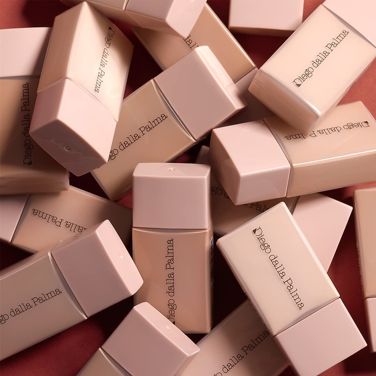 Diego dalla Palma Nudissimo Glow - Soft Glow Foundation - Lightweight And Fluid Texture - Highly Moisturizing Formula Provides Pleasant Coverage And Natural Finish - 255W Soft Beige - 1 Oz