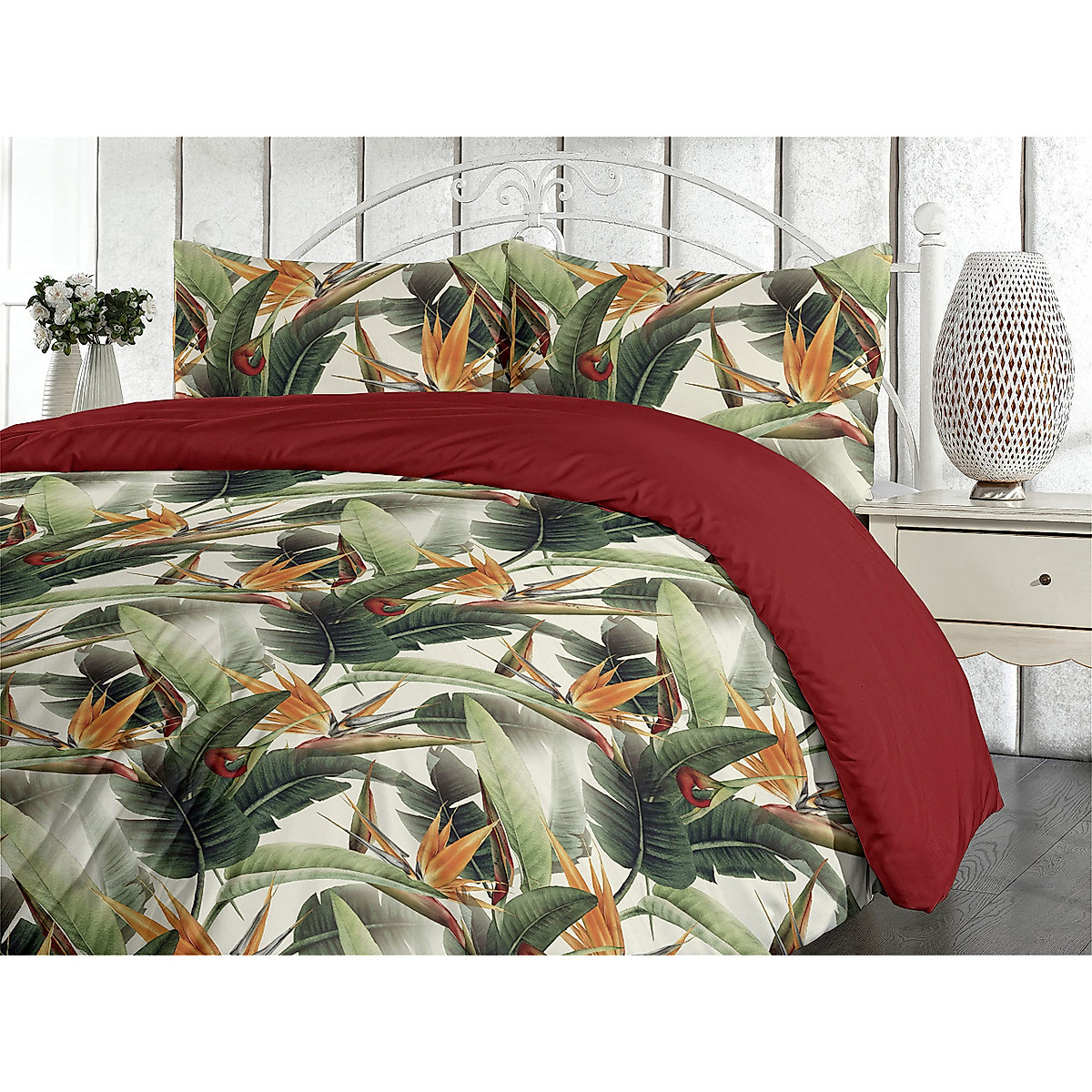 Ambesonne Exotic Duvet Cover Set, Bird of Paradise Flowers Tropical Design Pattern Vintage Hawaiian Style, Reversible 3 Piece Bedding Set with 2 Pillow Shams, Queen, Marigold Green
