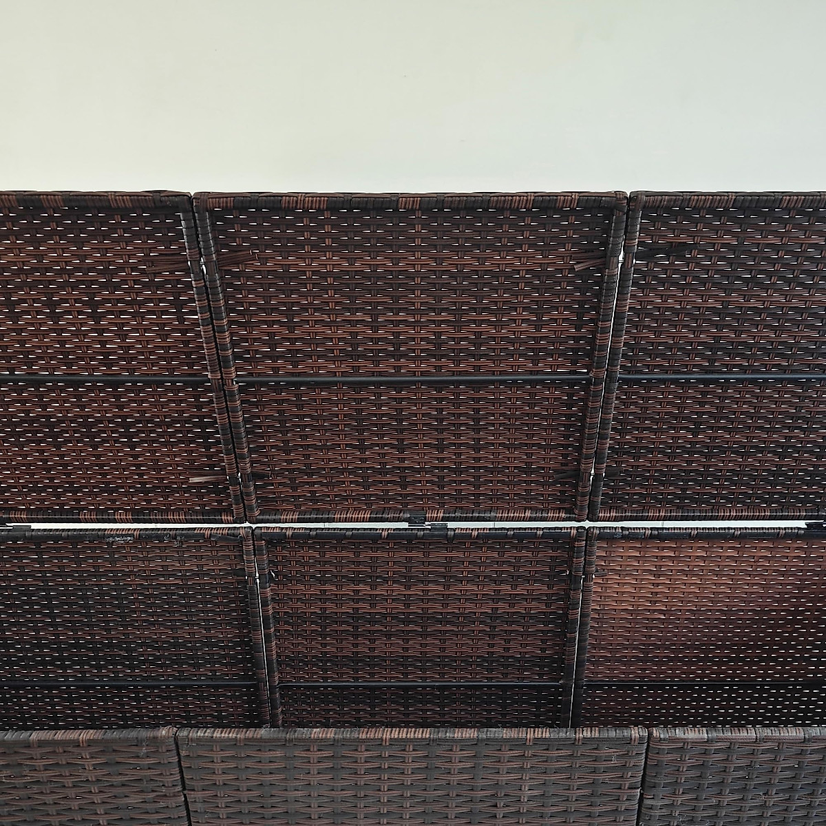 Outsunny 175 Gallon Outdoor Storage Box with Inner Liner, PE Rattan Wicker Deck Box with Pneumatic Bar Lift for Indoor & Outdoor, Patio Furniture Cushions, Pool Supplies, Garden Tools, Mixed Brown