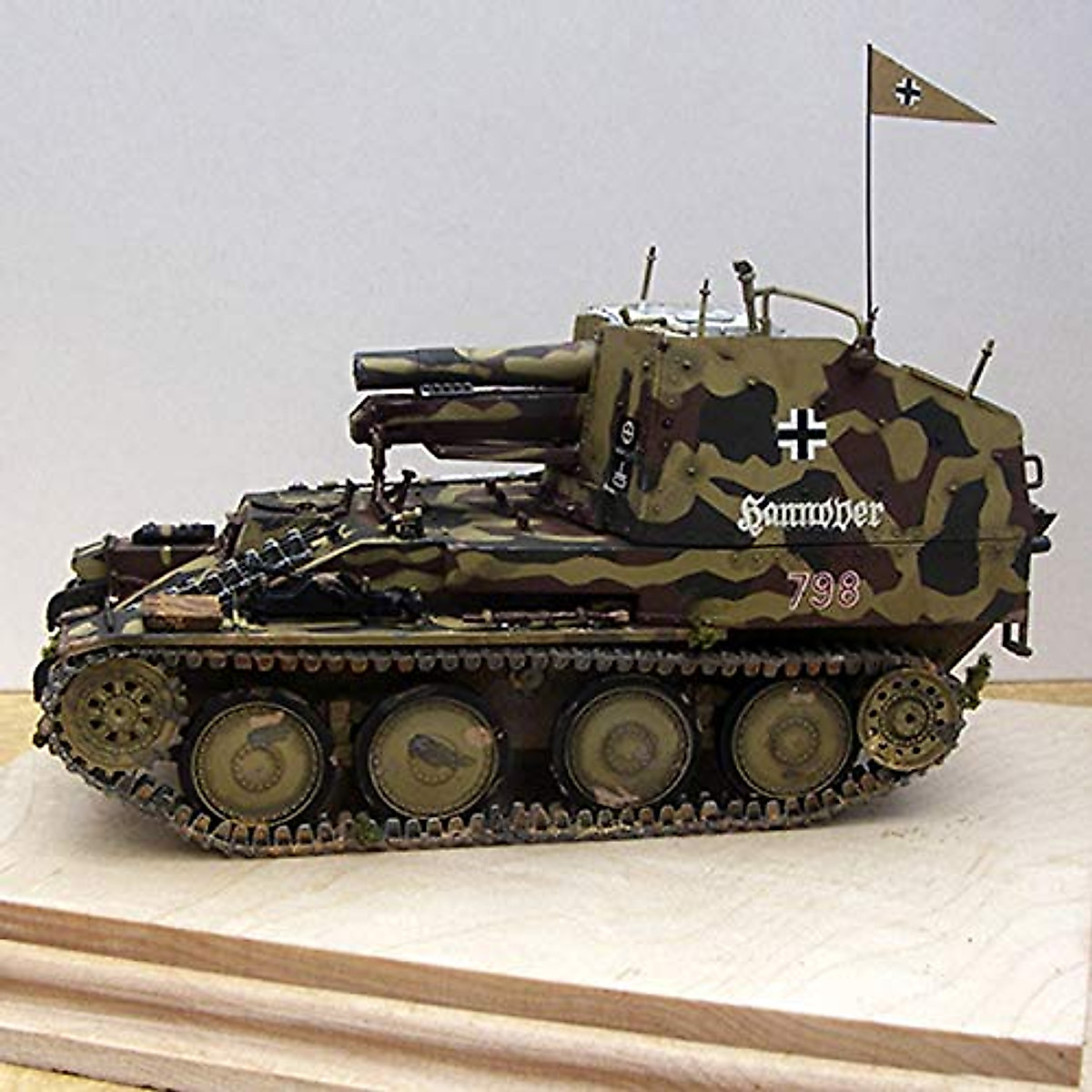 AEVVV Sturmpanzer 38(t) Grille German Panzer WWII 15-cm Self-propelled Gun Howitzer - Tank Model Kits Scale 1:35 Assembly Instructions in Russian Language