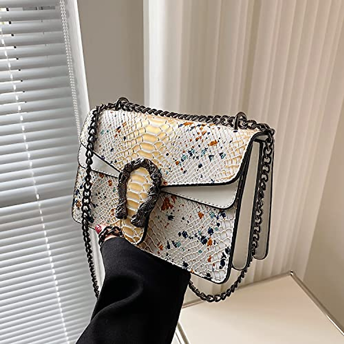 GLOD JORLEE Trendy Chain Crossbody Bags for Women - Luxury Snake-Printed Leather Shoulder Satchel Bag Evening Clutch Purse Handbags (white)