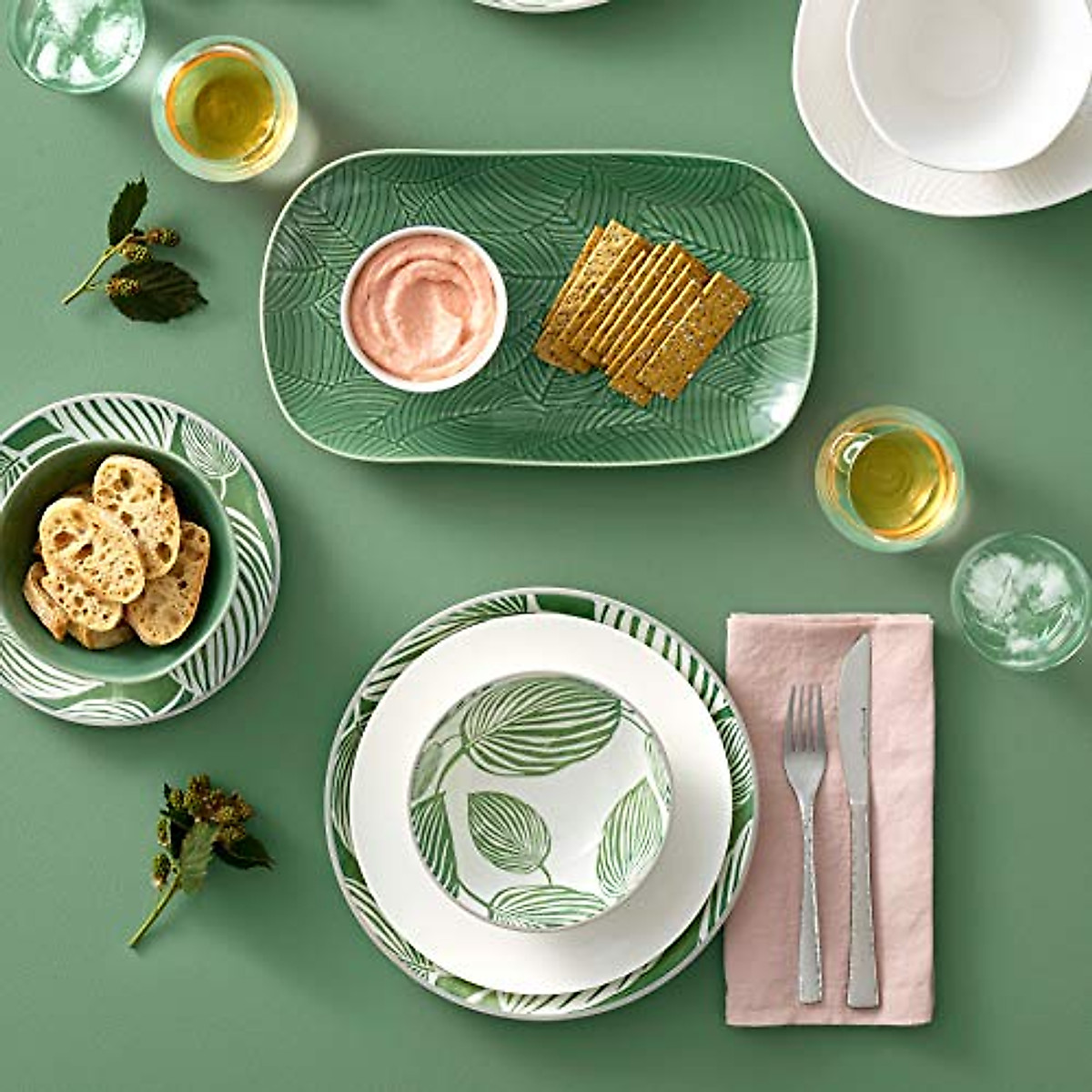 Maxwell & Williams Panama Serving Platter in Gift Box, Stoneware, Kiwi Green, 34 x 19 cm