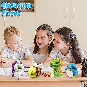 TGIQROVE Crochet Kit for Beginners, 4Pcs Animal Crochet Kit for Adults Include Videos Tutorials, Yarn, Eyes, Stuffing, Crochet Hook, Instructions, Kids Boys Girls Birthday Gifts