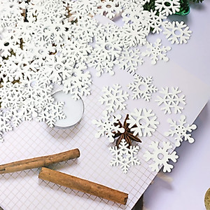 Honbay 100PCS Christmas Snowflakes Wood Slices Snowflake Wooden Embellishments Ornaments for Winter Xmas Tree Craft Decorations