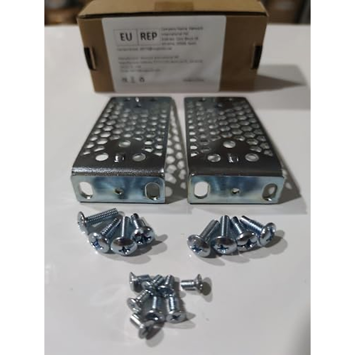RW RoutersWholesale 19" Rack Mount Kit Compatible/Replacement for Cisco Catalyst 3650 Series Switches Rack-KIT-T1=