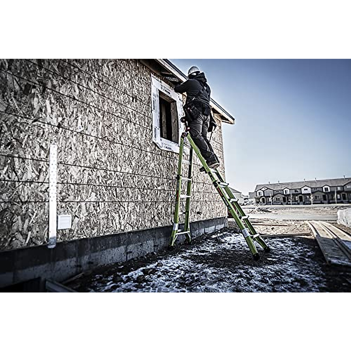 Little Giant Ladder Systems Dark Horse 2.0, M17, 17ft, Multi-Position Ladder, Fiberglass, Type 1A, 300 lbs Weight Rating, (16117-001)