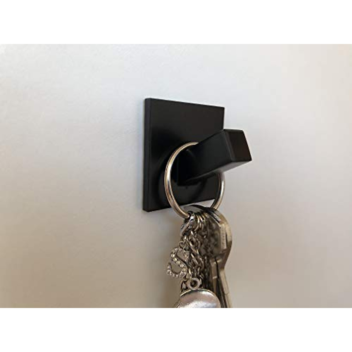 Generic Model Square,Towel Hooks Pack of 4 Towel Holder Wall Hooks Self-Adhesive Hooks Made of Stainless Steel No Drilling Rustproof Ideal for Bathroom Toilet Kitchen Office Matte Black