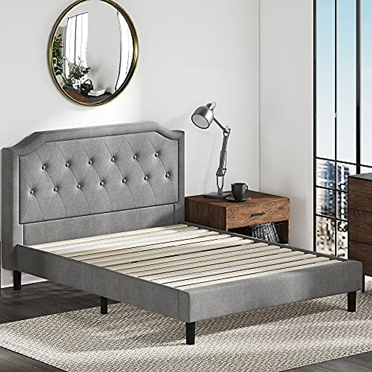 ZINUS Kellen Upholstered Scalloped Platform Bed Frame, Mattress Foundation, Wood Slat Support, No Box Spring Needed, Easy Assembly, King