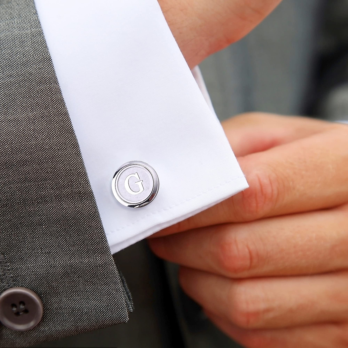 THUNARAZ Initial Cufflinks and Tie Clip Set for Men Personalized Alphabet A-Z Cuff Links and Tie Bar with Gift Box for Business Wedding Shirts Suits