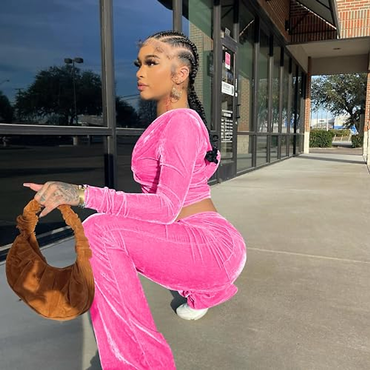 Womens 2 Piece Velour Hoodie Jogger Tracksuit Two Piece Outfits for Women, Long Sleeve Full-Zip Up Velvet Crop Tops Jacket Flared Pants Fall Lounge Matching Sets Sportswear Jogging Sweatsuit Pockets