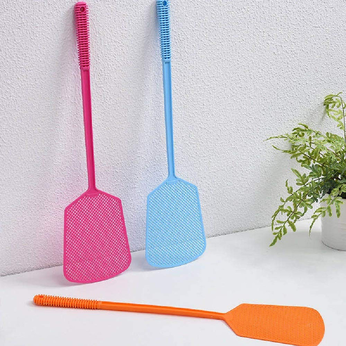 Fly Swatter, 4 Pack Strong Plastic Fly Swat Set with Long Flexible Handle Manual Heavy Duty Fly Swatters Assorted Colors